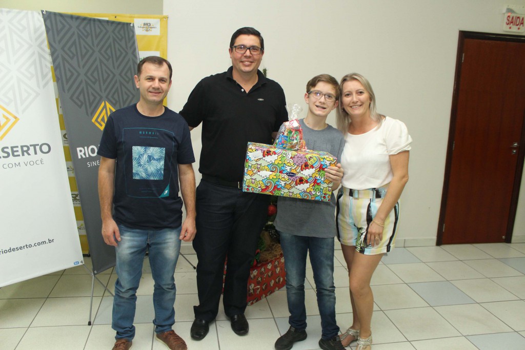 Criatividade e talento: crianças vencedoras do Projeto Desenhando o ...